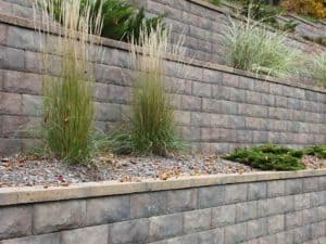 Retaining Walls – StoneQuest Inc